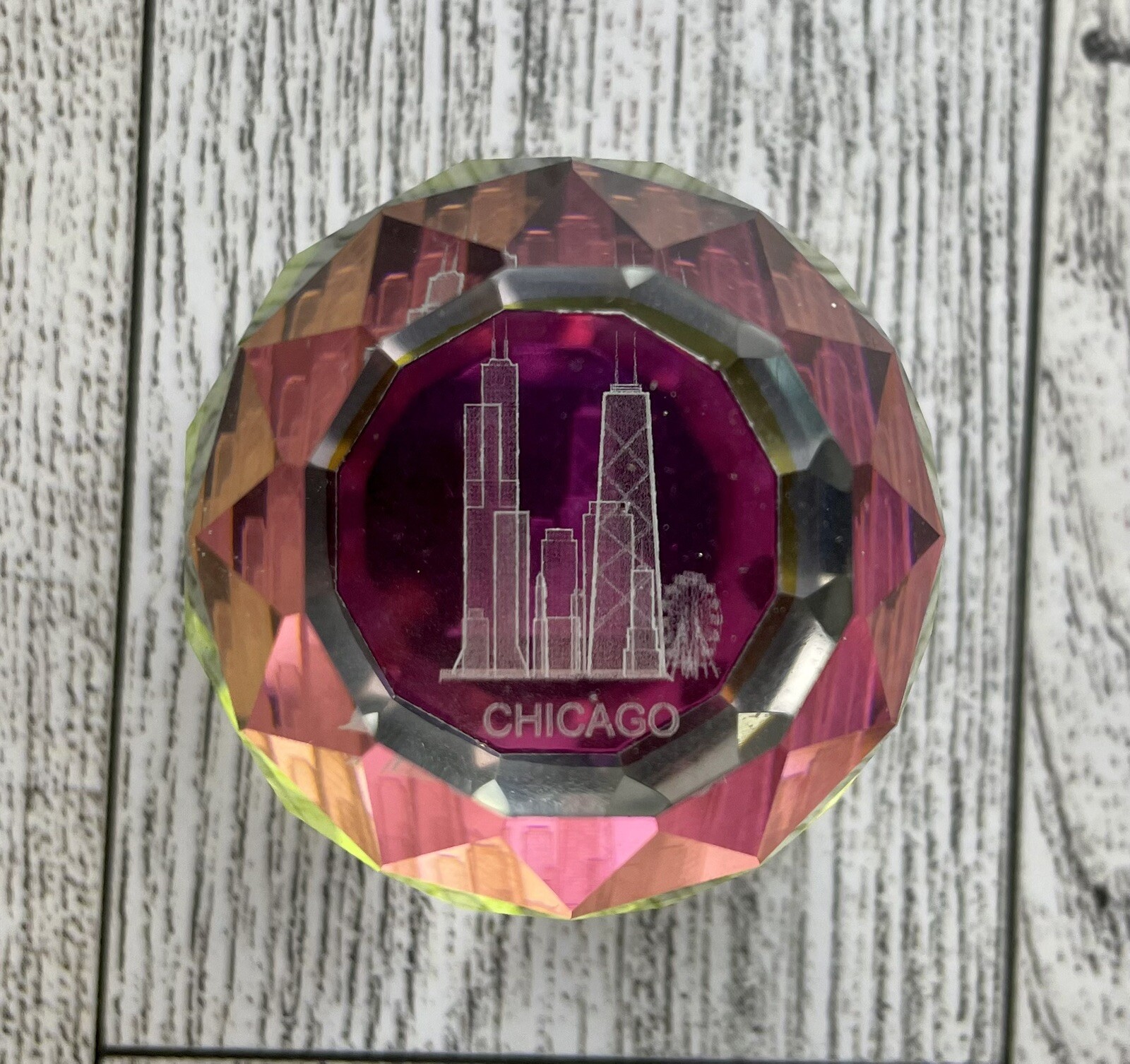 ETCHED CUT CRYSTAL CHICAGO PRISM PAPERWEIGHT/SMALL DECOR W/TOWERS ...