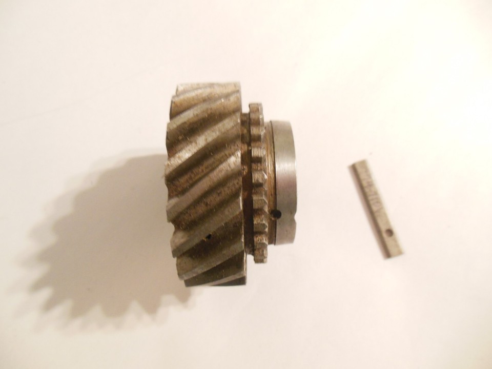 1937 - 1939 Ford 60 HP 2nd Speed Gear With Bushing and Key NOS 18 Teeth ...