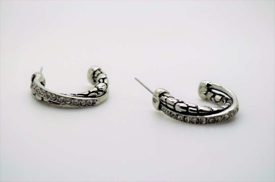 A-39 CHIC CLASSIC Designer Style Silver Dots Twist hoop Fashion jewelry ...