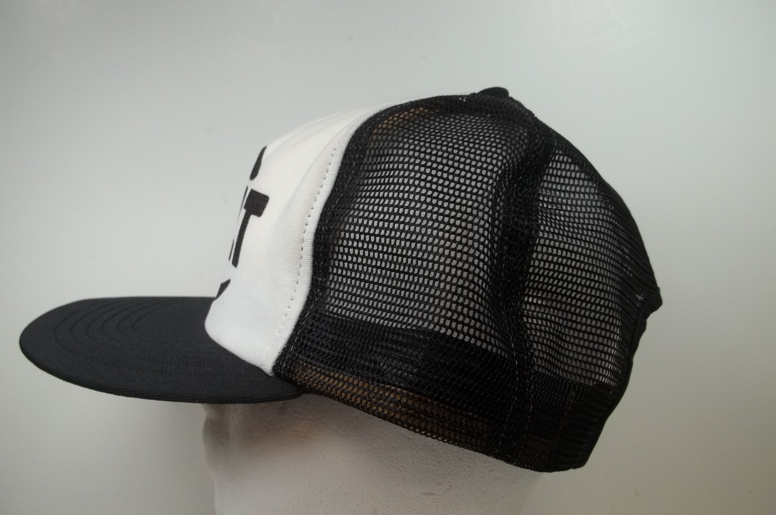 Vintage Colt Firearms Trucker Hat Mesh Snapback - Gem