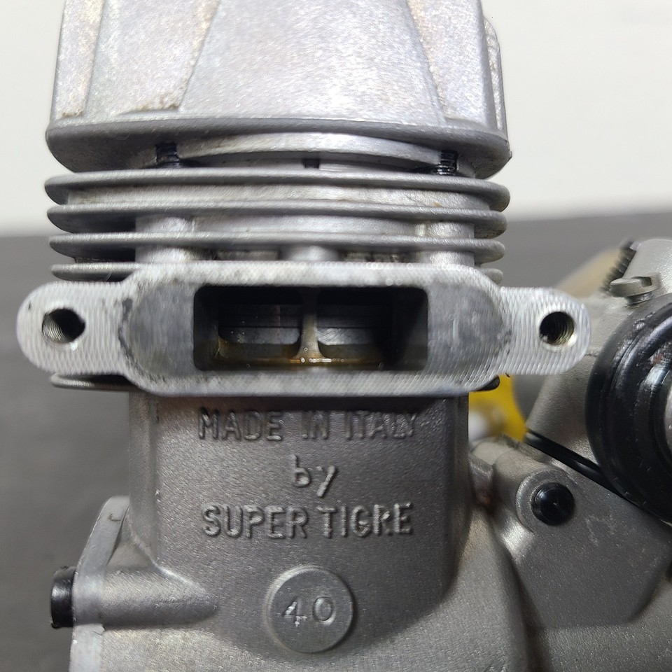 Super Tigre.40 Made In ITALY R/C Model Airplane Engine ~For PARTS OR ...