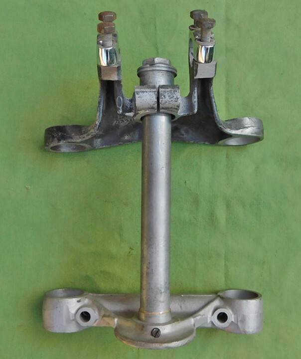 TRIUMPH MOTORCYCLE FRONT FORK CLAMPS 1960-67 BONNEVILLE TROPHY TR6 PRE ...