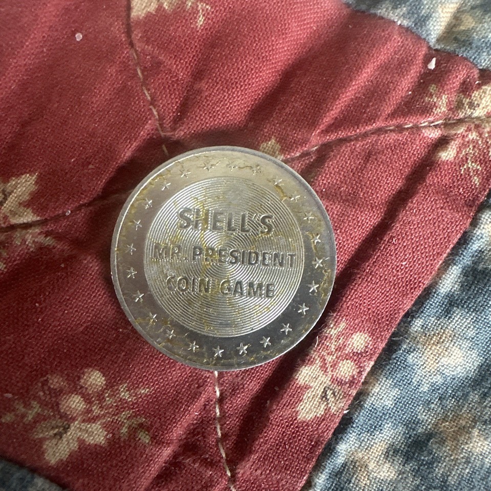 One 1968 SHELL MR. PRESIDENT GAME COIN / TOKEN Circulated William ...