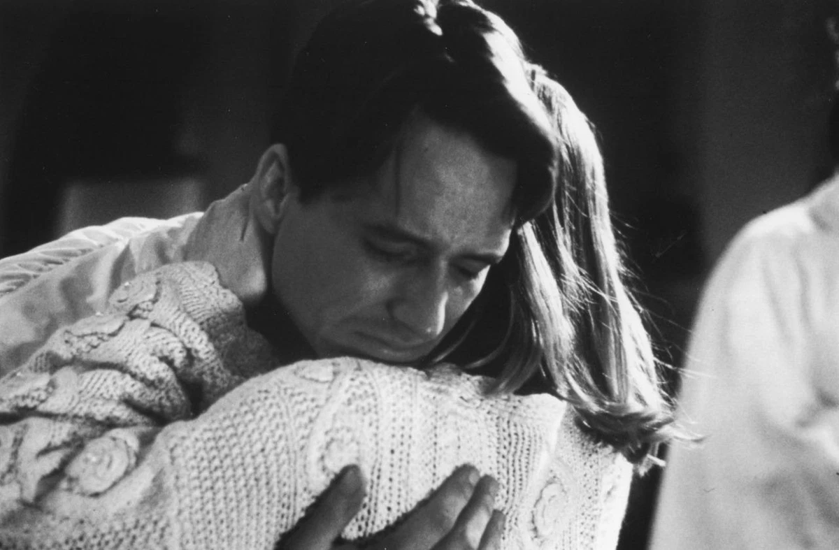 Linus Roache Priest