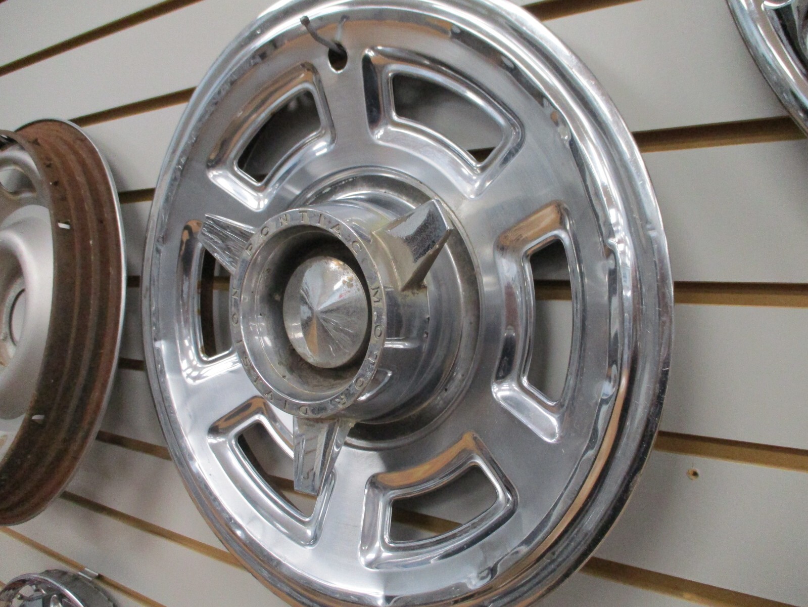 1965 PONTIAC GTO Tempest SPINNER Wheel Cover Hubcap OEM 65 | eBay
