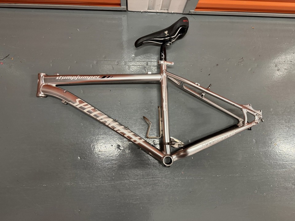 Specialized stump jumper M4 Frame medium Excellent Condition | eBay