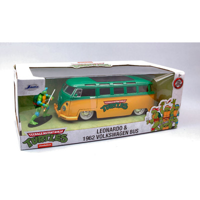 VW BUS T1 1962 WITH TURTLE LEONARDO FIGURE 1:24 Jada Toys Movie Die ...