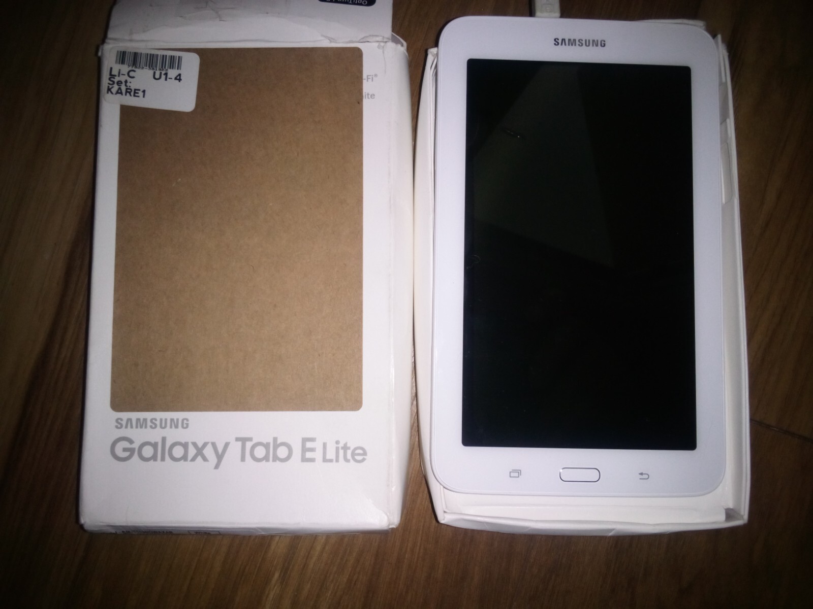 Samsung Galaxy Tab E lite 8GB SM-T113 working has screen issues see ...