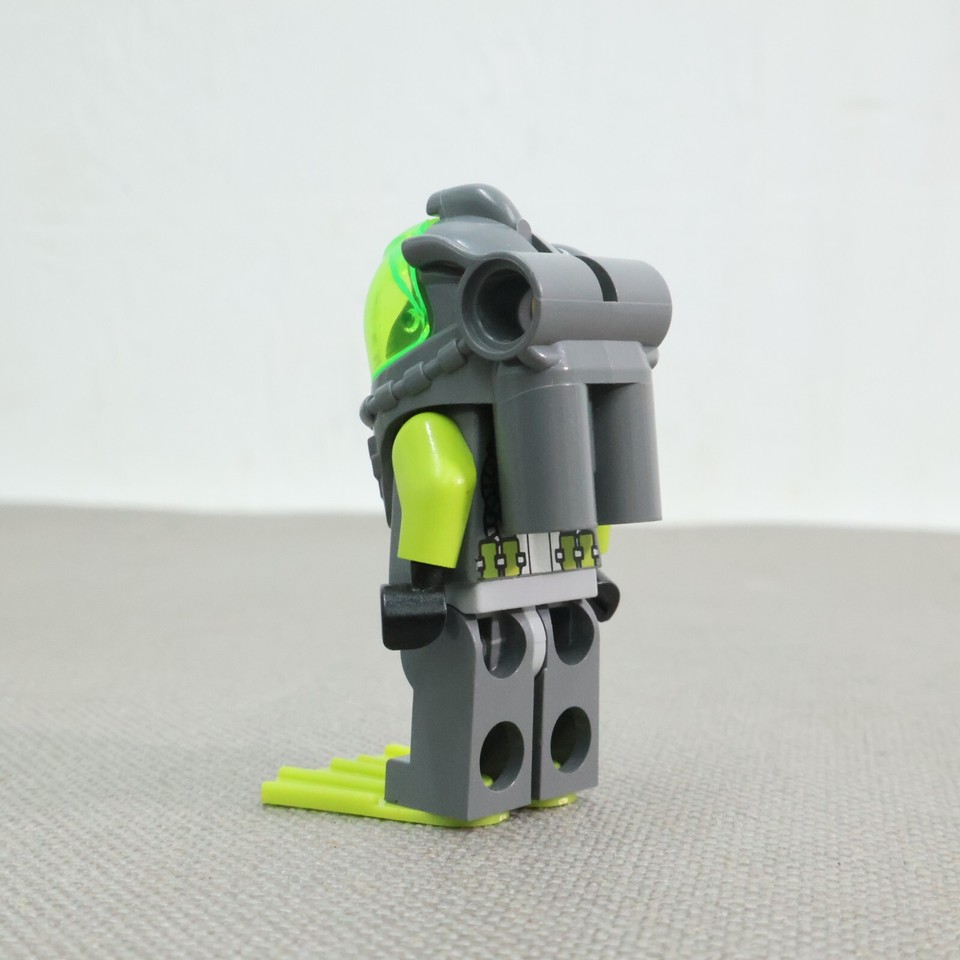 LEGO Atlantis Diver 1 Axel Mini Figure with Flippers Helmet Replacement ...