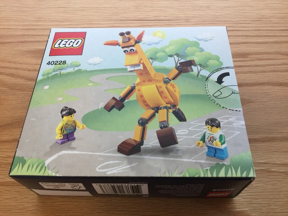 LEGO TOYS R US Exclusive: Geoffrey the Giraffe & Friends (40228) NEW ...