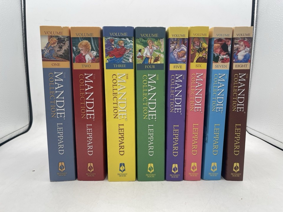 Lot Of 8 The Mandie Collection Books 1-8 by Lois Gladys Leppard Over 30 ...