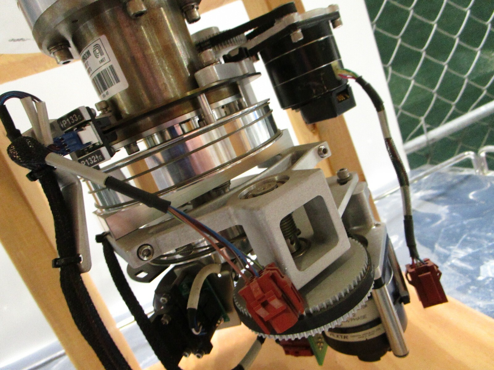 AMAT 0010-13321 8" Robot P5000, 8 Inch, With AMAT 0040-09085 Robot ...