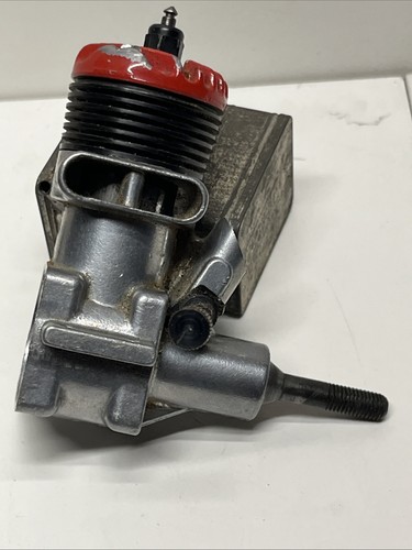 VINTAGE McCOY 35 Red Head Top MODEL AIRPLANE Engine & Spitfire .049 Lot ...