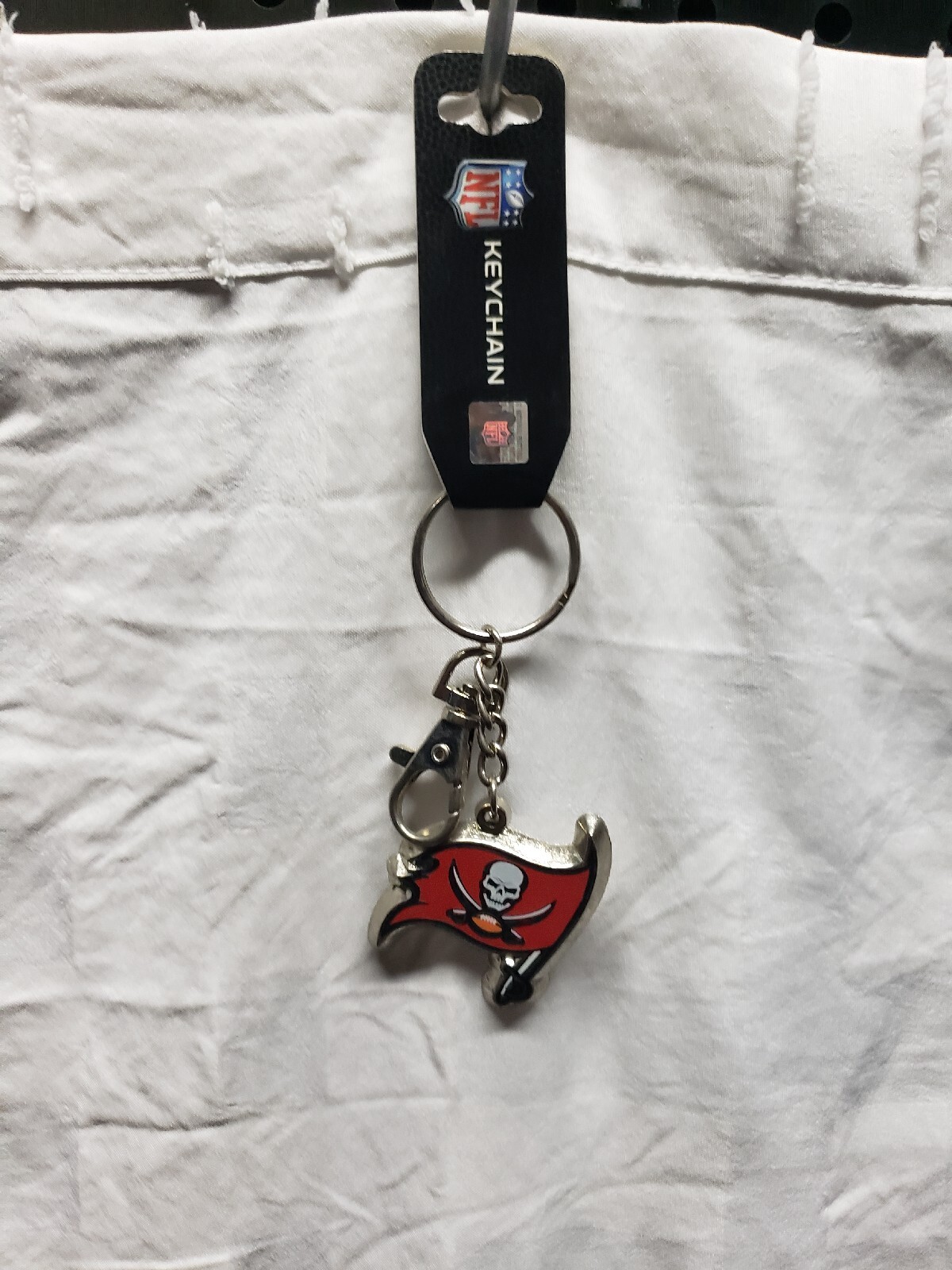Tampa Bay Buccaneers Zamac Keychain 4cm | eBay