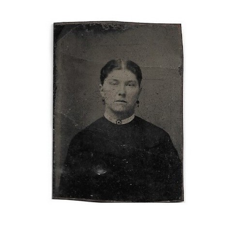 Small Tintype Photograph Bust Middle Aged Woman 1.5 x 2 in | eBay