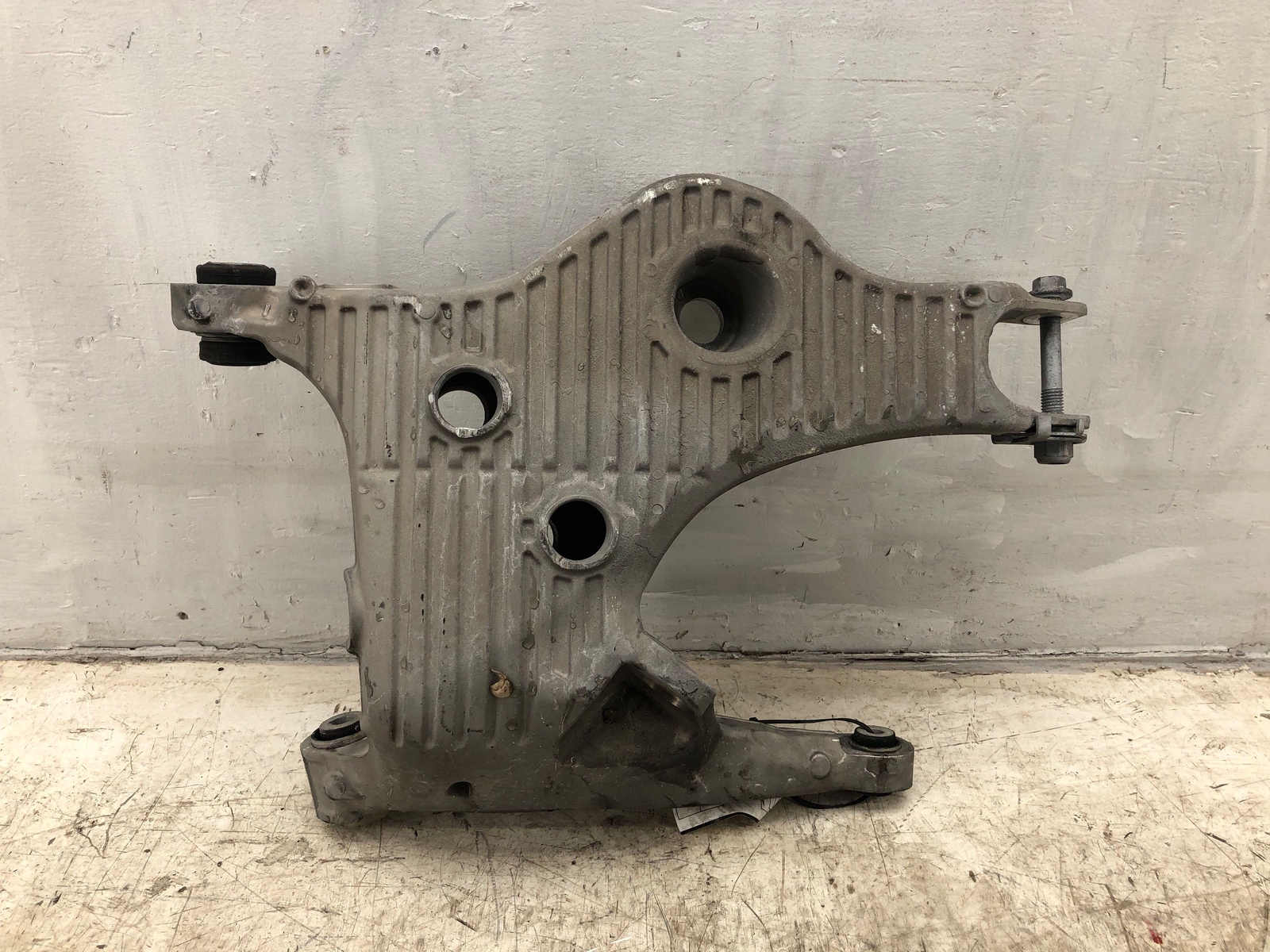 2014-2022 RANGE ROVER SPORT RIGHT REAR LOWER SPRING SEAT CONTROL ARM ...