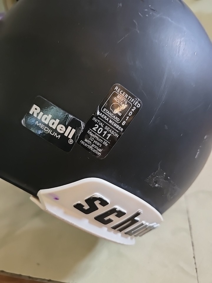 Schutt DNA Pro Plus Black Football Helmet Size Medium 2011 | eBay