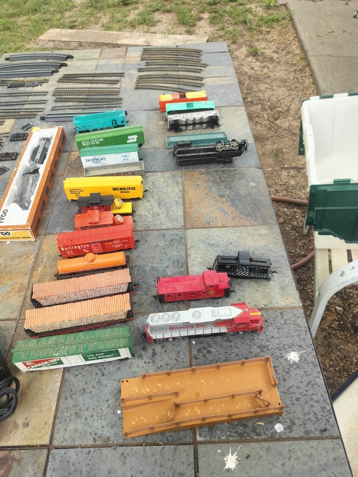Lot Of Tyco HO Train Cars, Tracks, Electronics - Untested | eBay