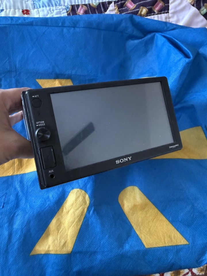 Sony XAV-AX1000 Head Unit with C2R-FRD1 Radio Replacement Interface | eBay