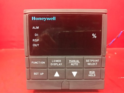 Temperature Controllers - Udc 3000