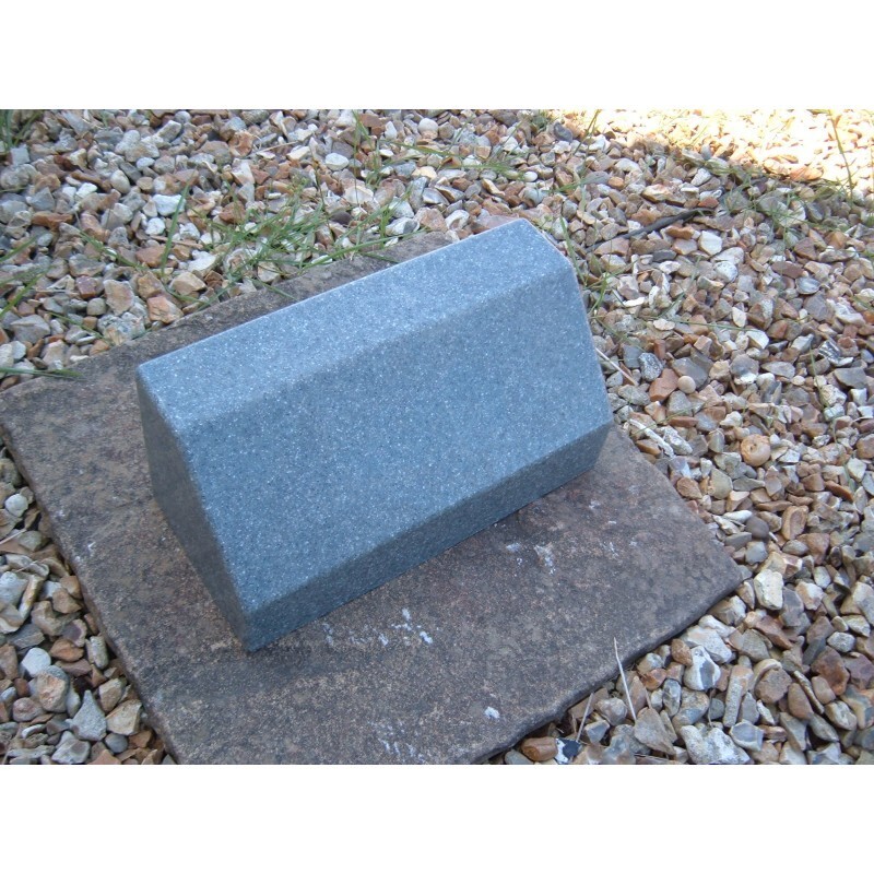 MEMORIAL WEDGE HEADSTONE GRAVE MARKER WITH PERSONALISED INSCRIPTION ...