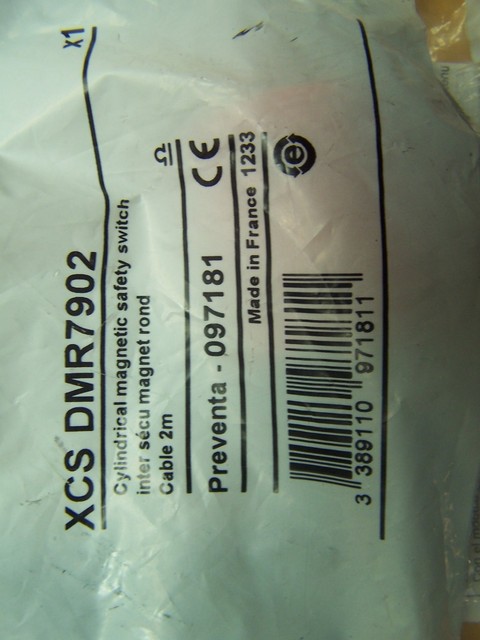 Schneider Safety Switch XCSDMC7902 XCS Dmc7902 1 Year for sale online ...