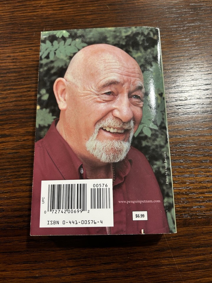 Mossflower by Brian Jacques (1998, Mass Market) | eBay