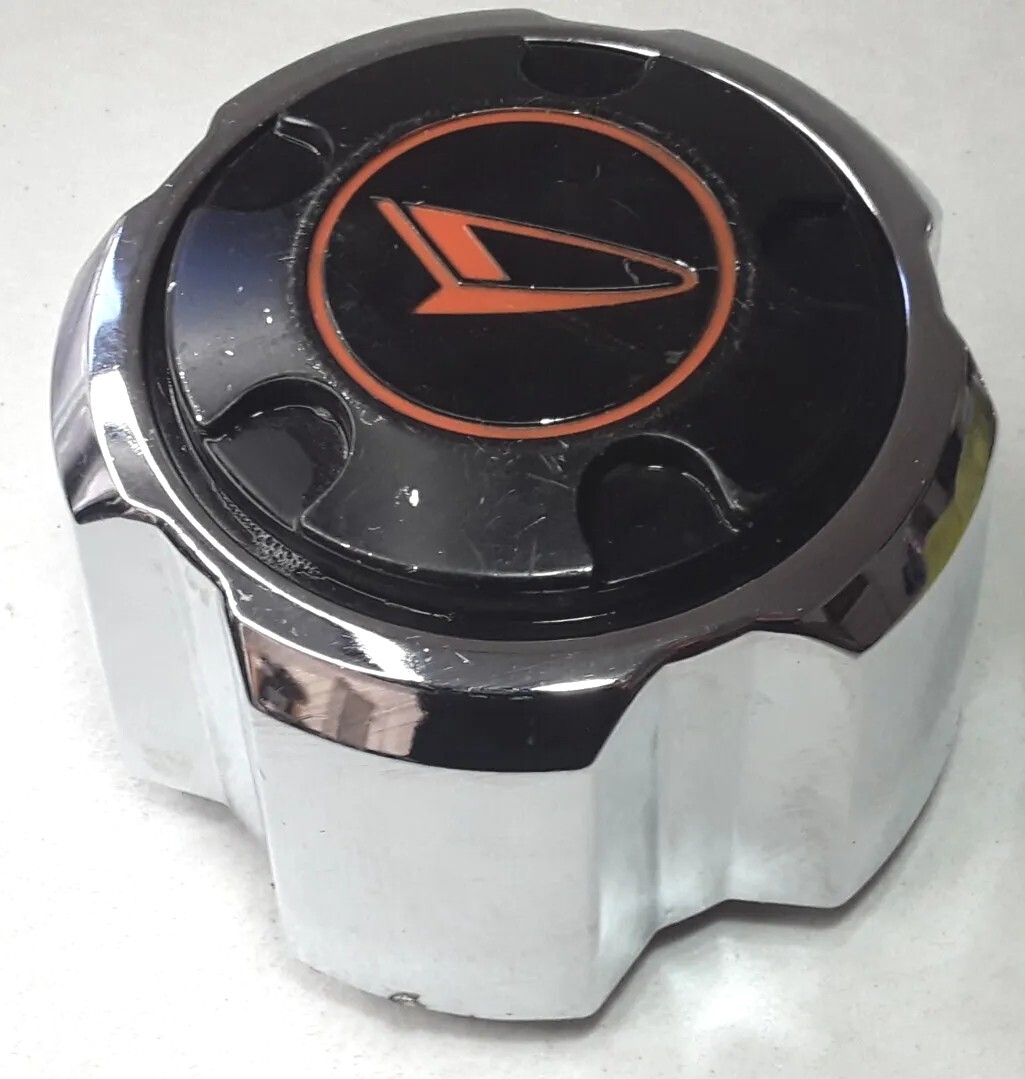 GENUINE+DAIHATSU+wheel+center+hub+rim+cap+42621-87601-000+F20+F50+F70 ...