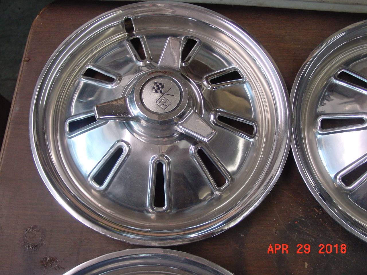 corvette c2 1964 hub caps nice shinny early | eBay