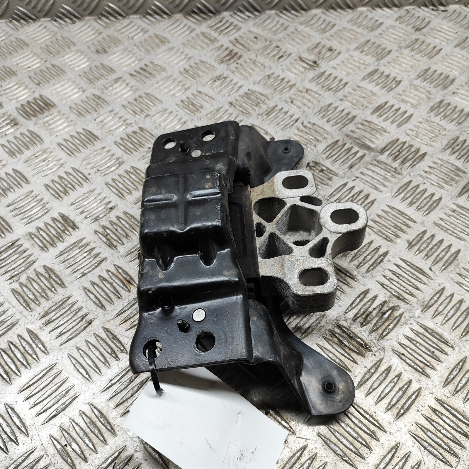 VOLKSWAGEN GOLF MK7 Left Side Engine Mount 5Q0199555AS 2.0i 169kw 2016 ...