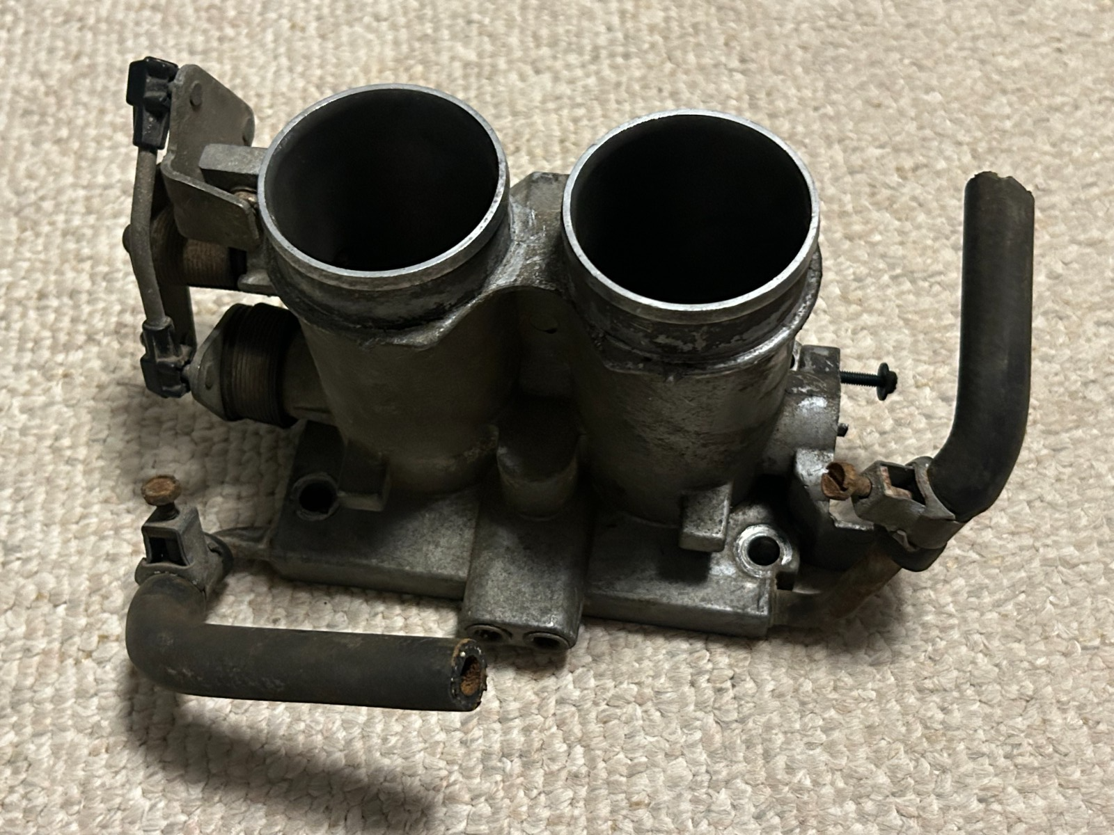 OEM 87 - 96 Ford F150 F250 F350 OEM 5.0L 5.8L Engine Dual Throttle Body ...