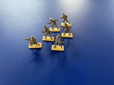 DSG Toy Soldiers Argentina Britains British Eighth Army 1/32. Set of 6 ...