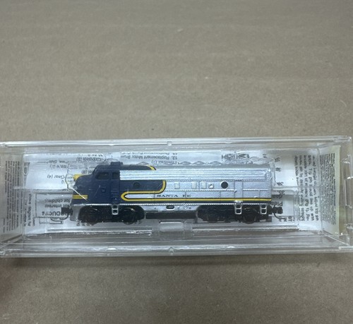 Micro trains z scale Atchison Topeka & Santa Fe F7 Powered A Unit Locomotive | eBay