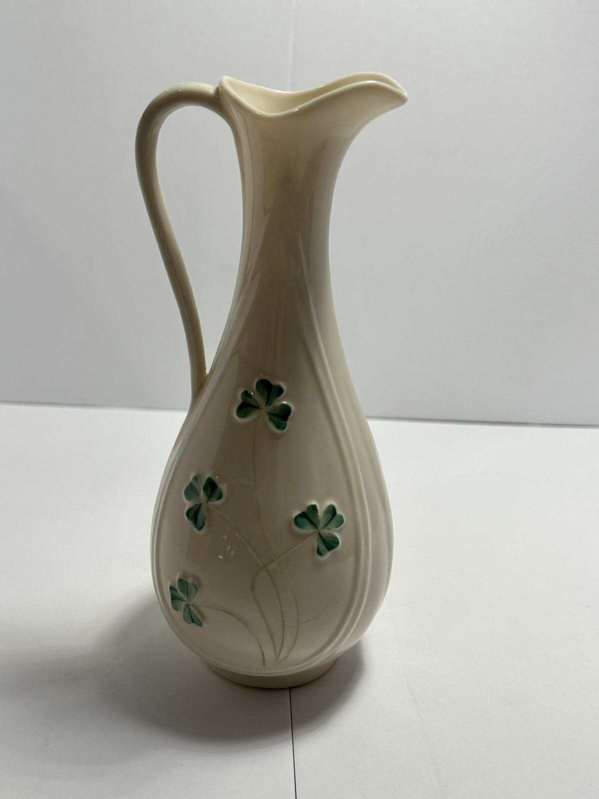 Vintage Belleek Irish Porcelain Typher Jug/Bud Vase Raised Shamrocks 7 ...