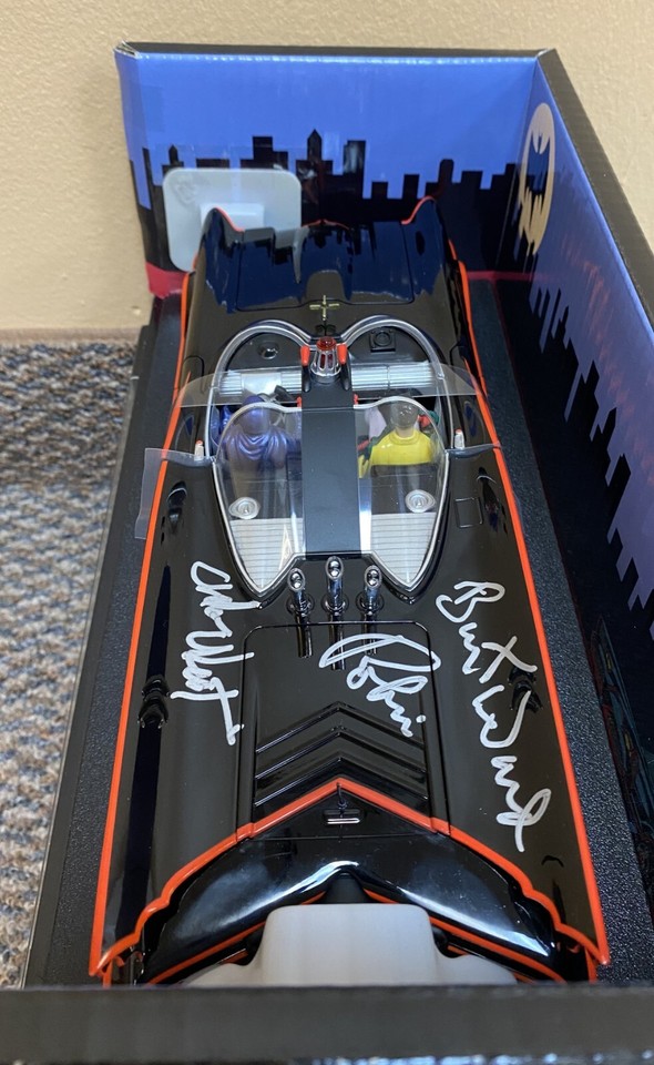 Autographed Batman & Robin ADAM WEST & BURT WARD 1966 Batmobile 1:18 ...