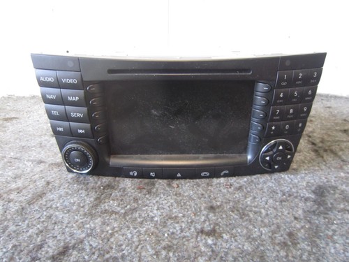 MERCEDES W219 CLS 320 2007 RADIO SAT NAV CD PLAYER RADIO HEAD UNIT ...