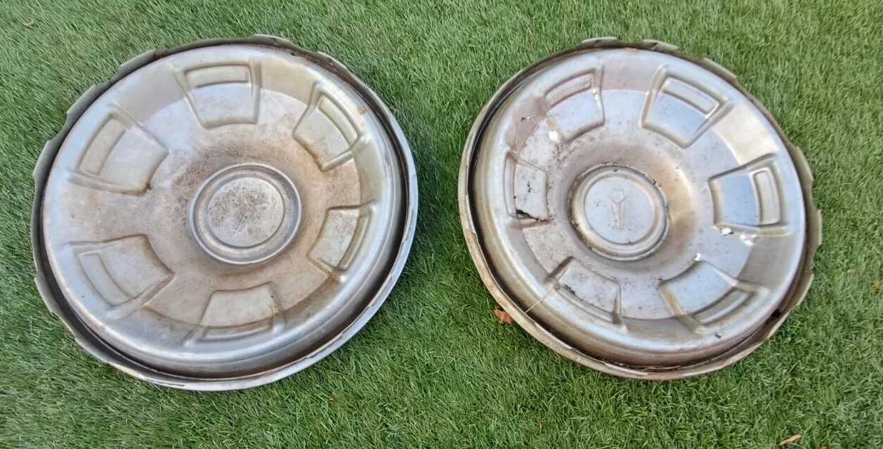 2 x 14 inch CHRYSLER VALIANT HUBCAPS WHEEL COVERS DODGE PLYMOUTH ...