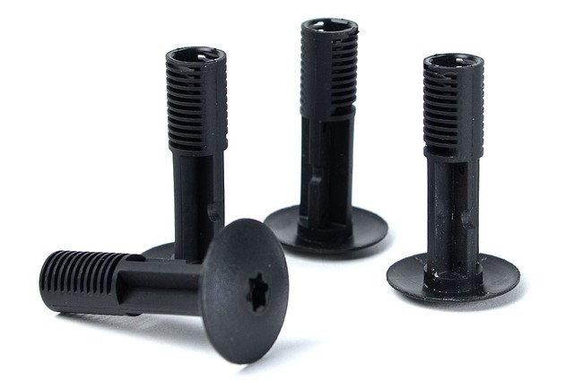 Jeep Grand Cherokee WJ Push Pin Fastener for the Cowl - Set of 4 ...