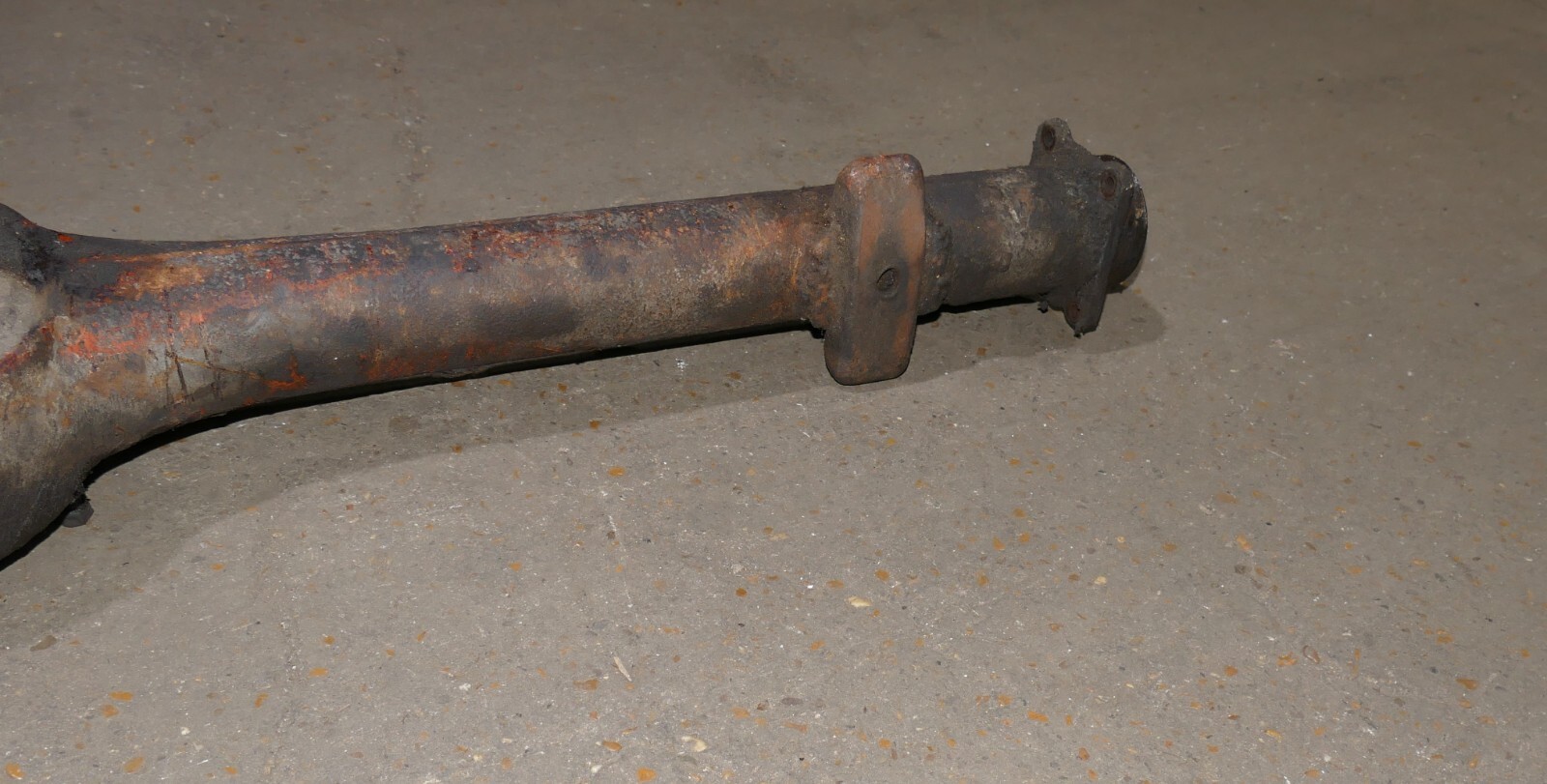 1955-1956 CHEVROLET REAR AXLE HOUSING - 57" | eBay