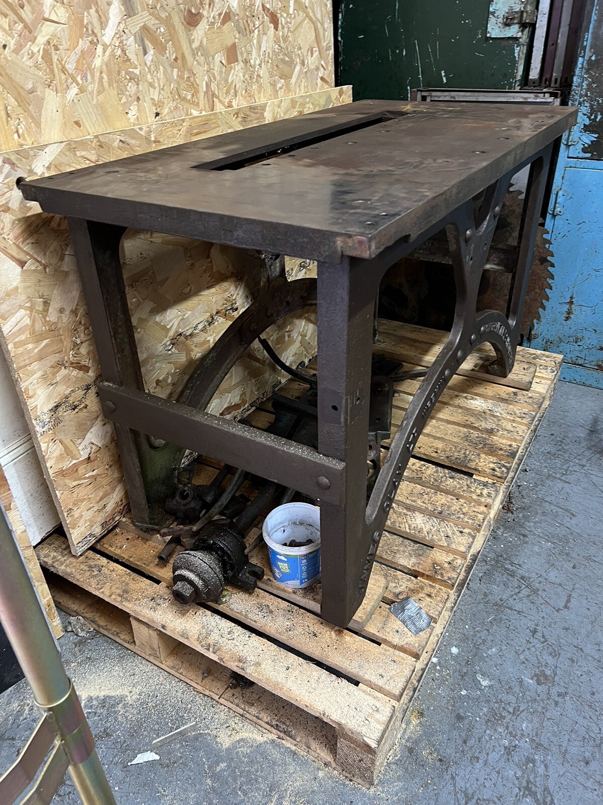 vintage-cast-iron-saw-table-ebay