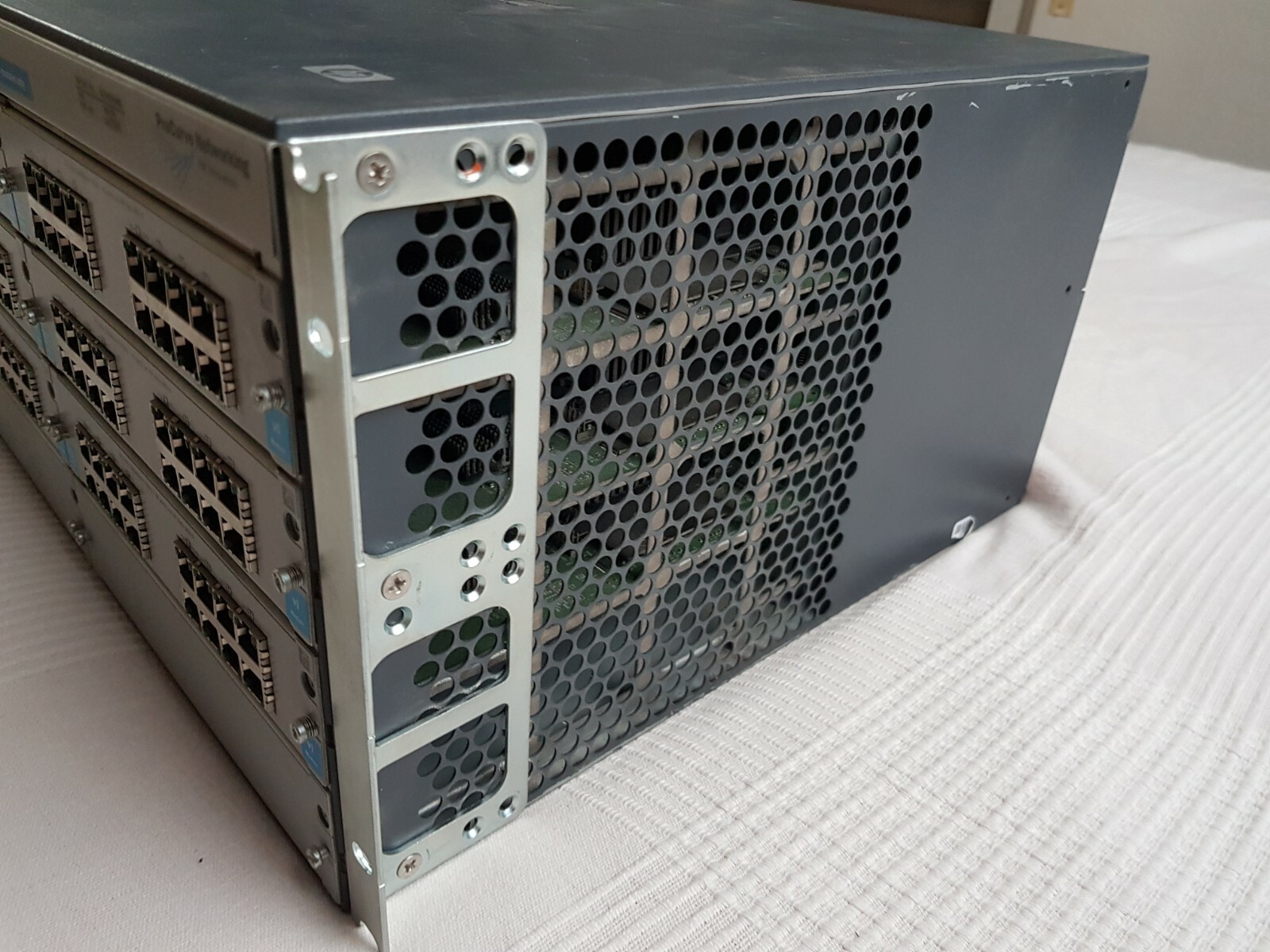 HP ProCurve 4208vl / J87663 Switch inklusive 6x J8773A Module | eBay.de