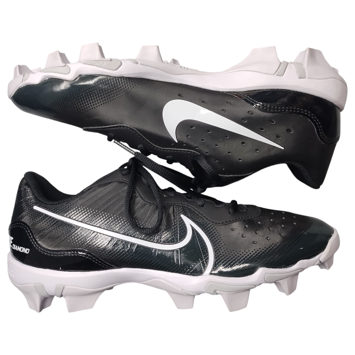 Black Nike Cleats With White Laces