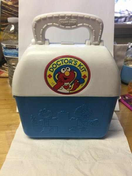 Tyko 1998 Sesame Street Doctor Kit Elmo Big Bird Bert Cookie Monster ...