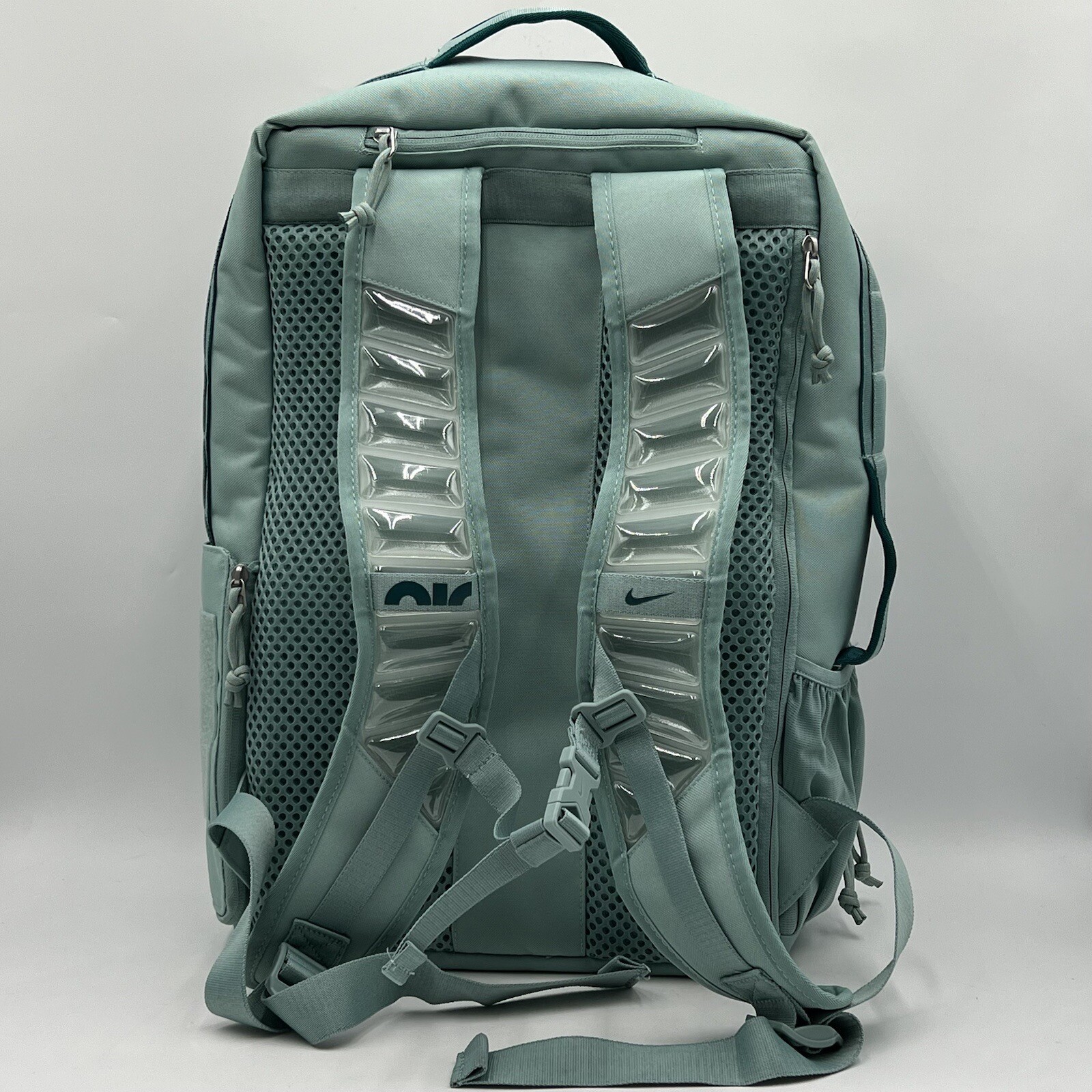 Nike Utility Elite Training Backpack (32L) Mineral Geode Teal CK2656 ...