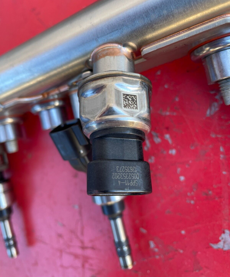 OEM NEW GM 4X Fuel Injectors Rail Pressure Regulator 2011-17 CHEVY ...