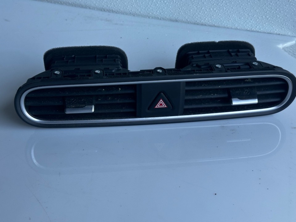 2018 - 2021 Hyundai Kona Center Vent Hazard Switch Trim Bezel 97410 ...