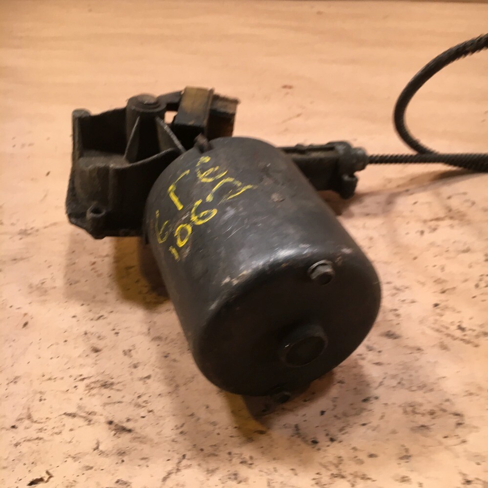 OEM Triumph Spitfire GT6 Windshield Wiper Motor LUCAS 75704E Dated 1971 ...