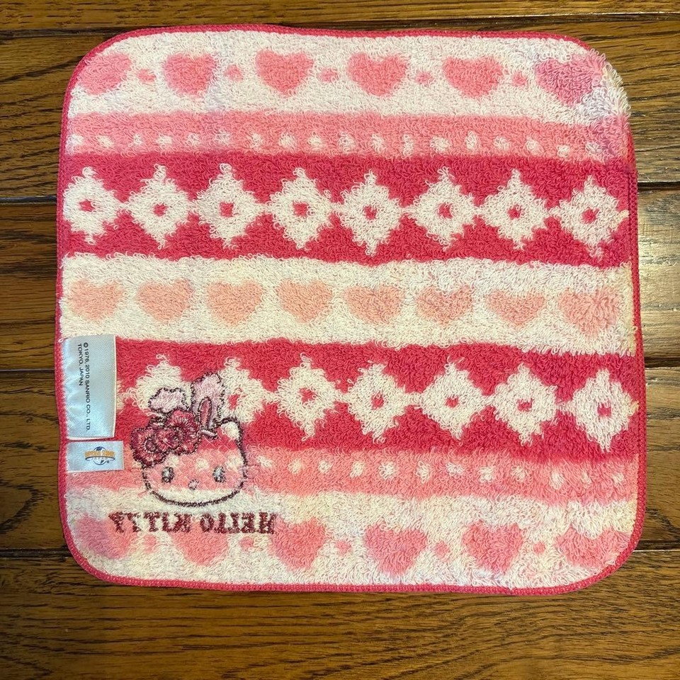 Sanrio Hello Kitty Pink Towel Heart Diamond Design | eBay UK