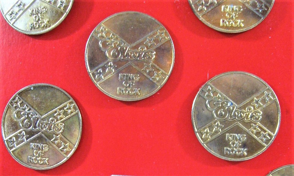 Vintage Elvis King Of Rock Music Rock Concert Pin Display 12 On Card ...