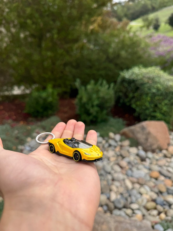 2016 Lamborghini Centenario Roadster Yellow Mini Keychain Keyring ...